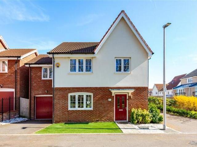 4 Bedroom House Chigwell Essex 99237238