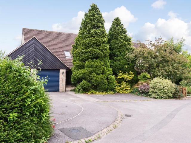 4 Bedroom House | Chippenham, SN14 8EP