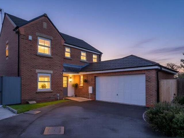 4 Bedroom House Chorley Lancashire LS98864705