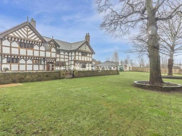 4 Bedroom House Chorley Lancashire LS99840089