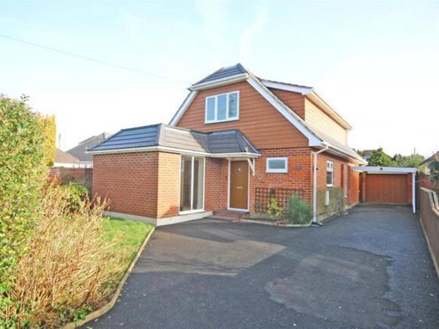 4 Bedroom House Christchurch Dorset 100132392