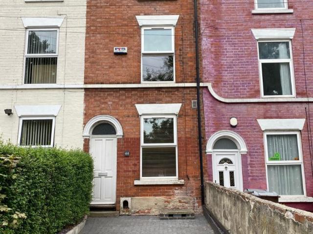 4 Bedroom House City Centre East Midlands 101441986