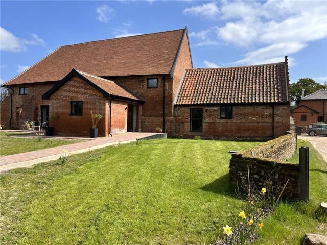 4 Bedroom House Claydon Suffolk 101892062