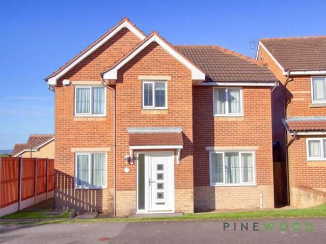 4 Bedroom House Clowne Derbyshire 100786902