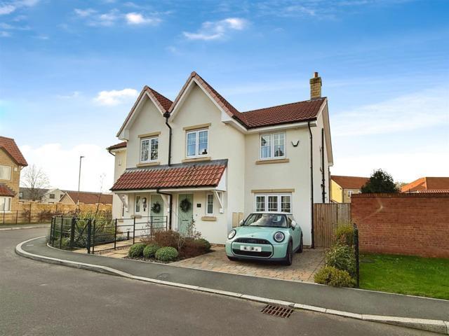 4 Bedroom House Clowne Derbyshire 98765907