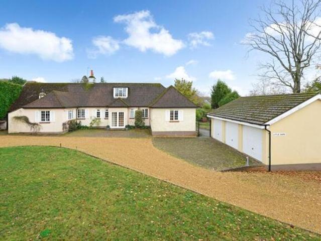 4 Bedroom House Cranleigh Surrey LS99437272