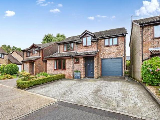 4 Bedroom House Crowborough East Sussex 98864583