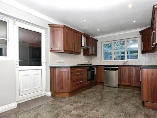 4 Bedroom House Crowland Crowland 99290100