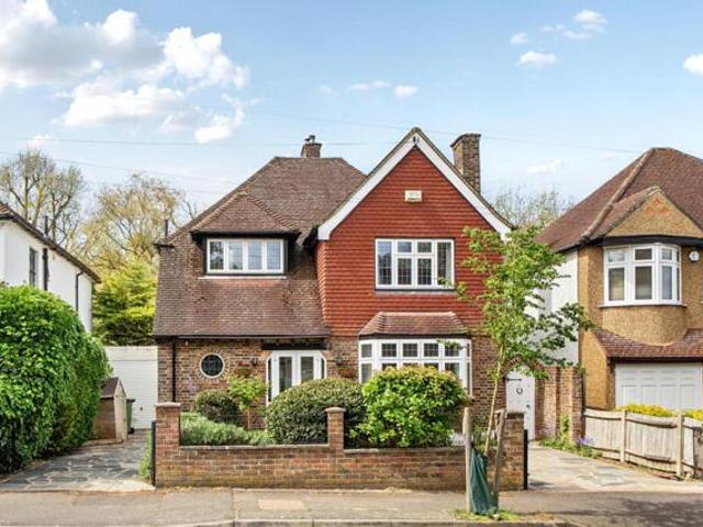 4 Bedroom House Croydon Greater London 101675950