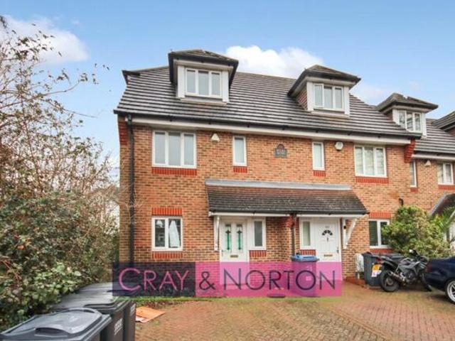 4 Bedroom House Croydon Greater London 101796970