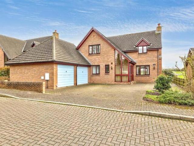 4 Bedroom House Cumbria Cumbria 101931755