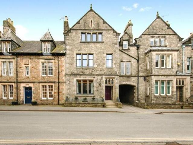 4 Bedroom House Cumbria Lancashire LS99895354