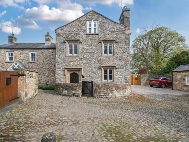 4 Bedroom House Cumbria Lancashire 101278133