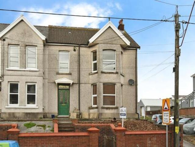 4 Bedroom House Ammanford Carmarthenshire LS100854931