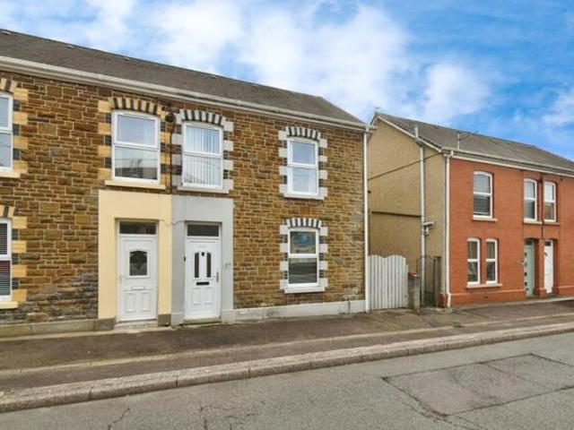 4 Bedroom House Ammanford Carmarthenshire LS99840224
