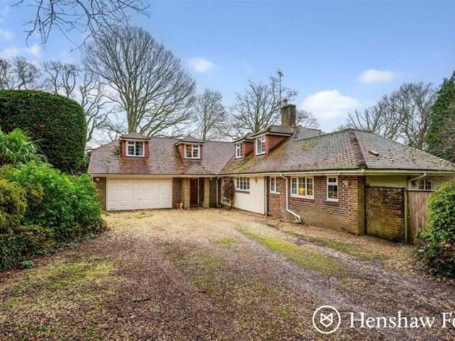 4 Bedroom House Ampfield Hampshire LS99345174