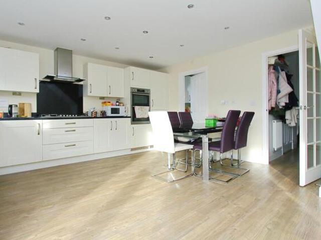 4 Bedroom House Andover Hampshire LS101199857
