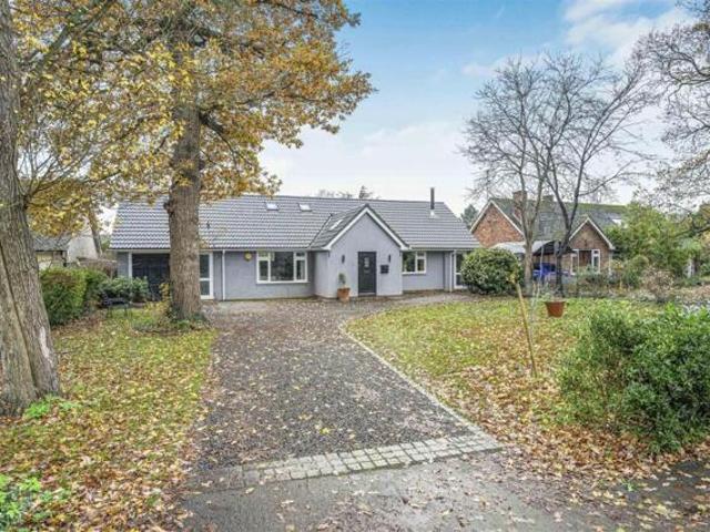 4 Bedroom House Abington Abington LS98434462