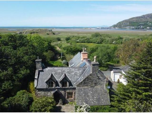 4 Bedroom House Arthog Gwynedd 100684850