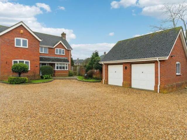 4 Bedroom House Arlesey Central Bedfordshire LS99895644