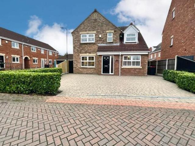 4 Bedroom House Aston Rotherham 99236925