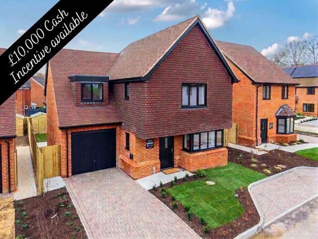 4 Bedroom House Ashford Kent LS101677960