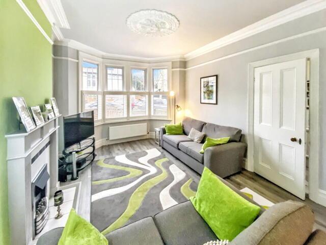 4 Bedroom House Ashford Kent LS99642099