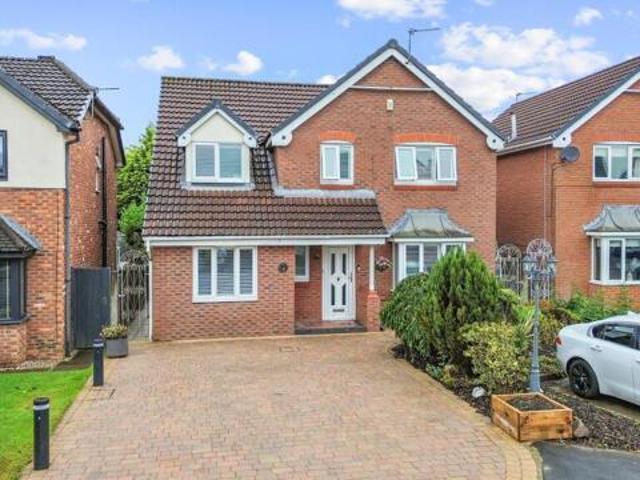 4 Bedroom House Ashton In Makerfield Wigan 98154043
