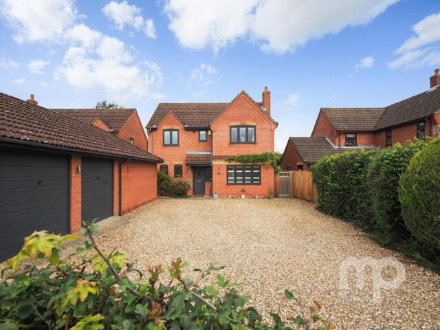 4 Bedroom House Attleborough Norfolk 101856070