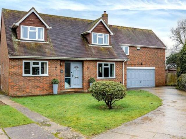 4 Bedroom House Aylesbury Buckinghamshire 99641774
