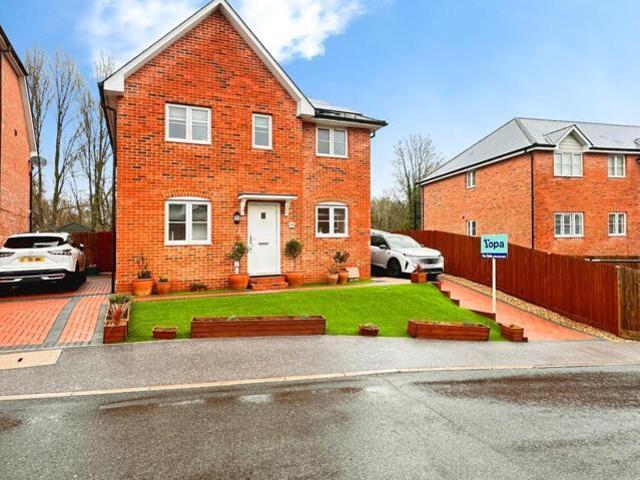 4 Bedroom House Aylesford Kent 99380703