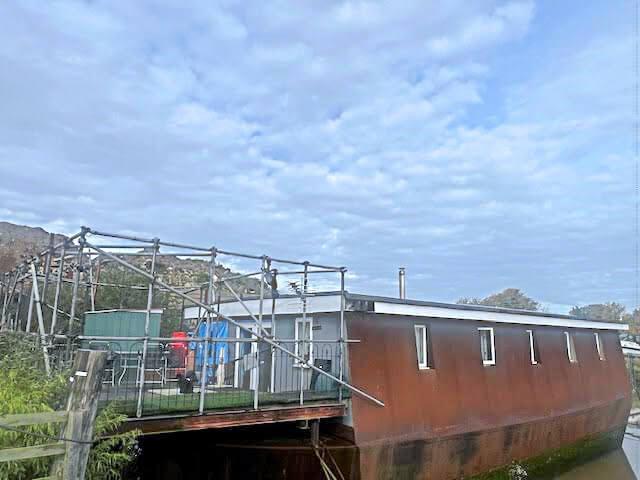 4 bedroom house boat for sale