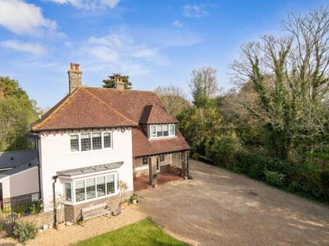 4 Bedroom House Bognor Regis West Sussex LS101677061