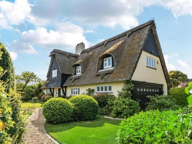 4 Bedroom House Bognor Regis West Sussex LS98903536