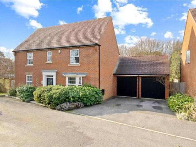 4 Bedroom House Bognor Regis West Sussex LS99054705