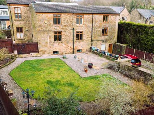 4 Bedroom House Bolton Bolton 100786855