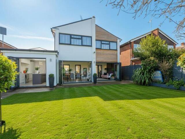 4 Bedroom House Boreham Boreham LS100456855