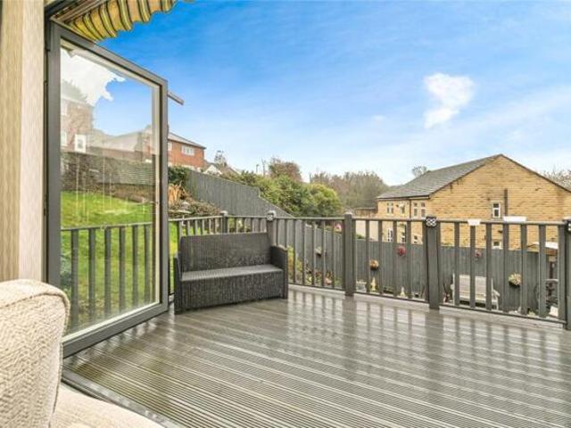 4 Bedroom House Batley Kirklees 101678248