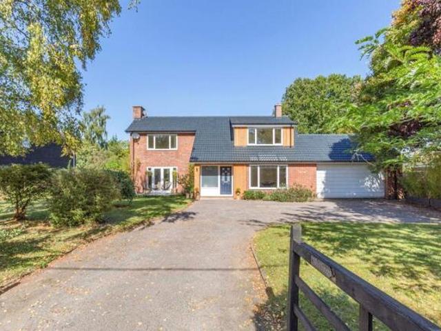 4 Bedroom House Badwell Ash Badwell Ash LS100158639