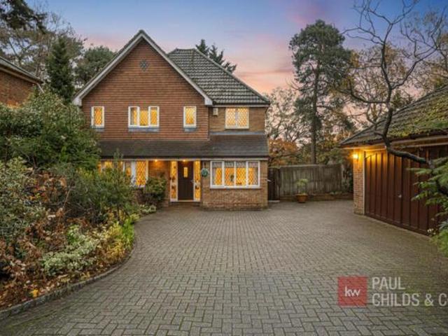 4 Bedroom House Bagshot Surrey 100648601