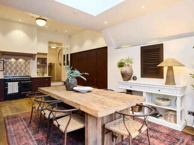4 Bedroom House Barnet Great London 101120016