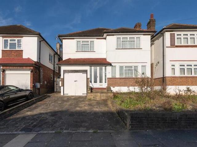 4 Bedroom House Barnet Greater London LS100503181
