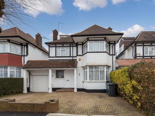 4 Bedroom House Barnet Greater London LS101100100