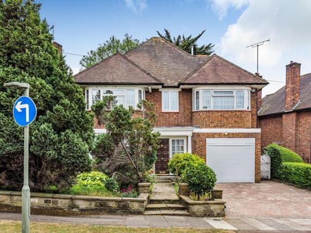 4 Bedroom House Barnet Greater London 98766062