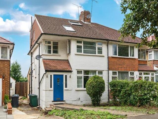 4 Bedroom House Barnet Greater London 98800802