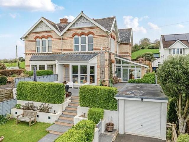 4 Bedroom House Barnstaple Devon 101674712