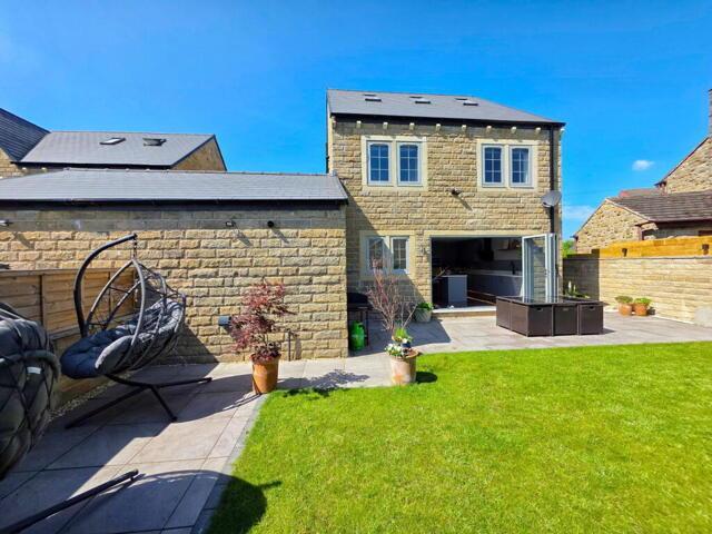 4 Bedroom House Barnsley Barnsley 99345213