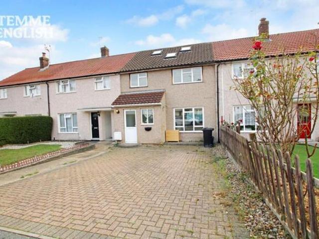 4 Bedroom House Basildon Essex 100132544