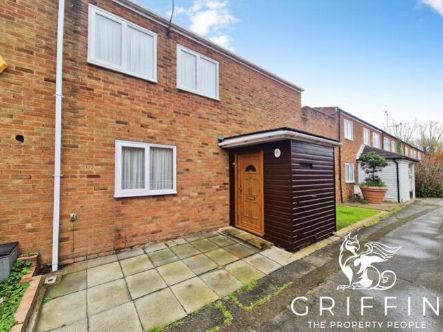 4 Bedroom House Basildon Essex 101678016