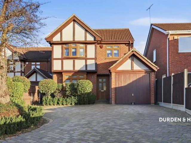 4 Bedroom House Basildon Essex 99236933